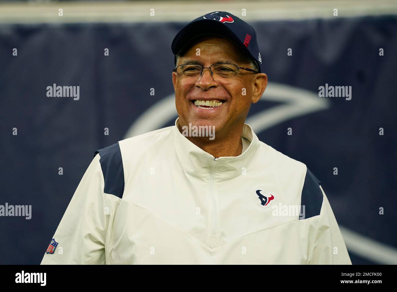 Houston Texans head coach David Culley before an NFL football game ...