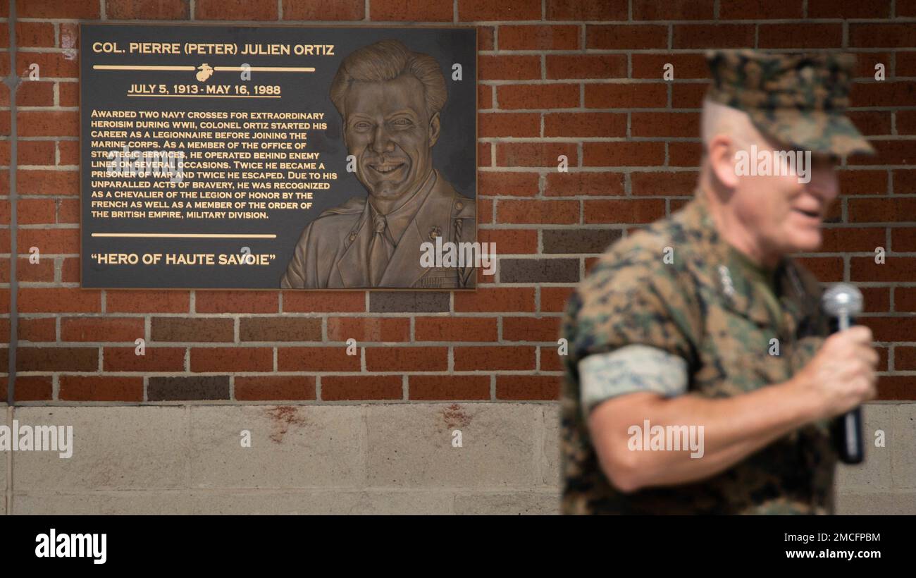 Col ortiz hi-res stock photography and images - Alamy