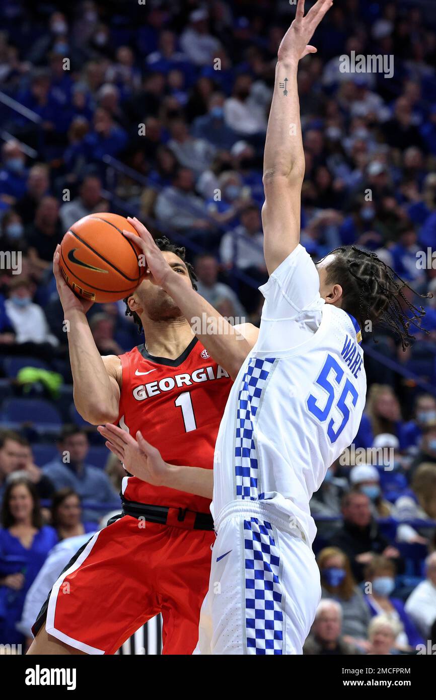 Georgia's Jabri Abdur-Rahim (1) shoots while defended by Kentucky's ...