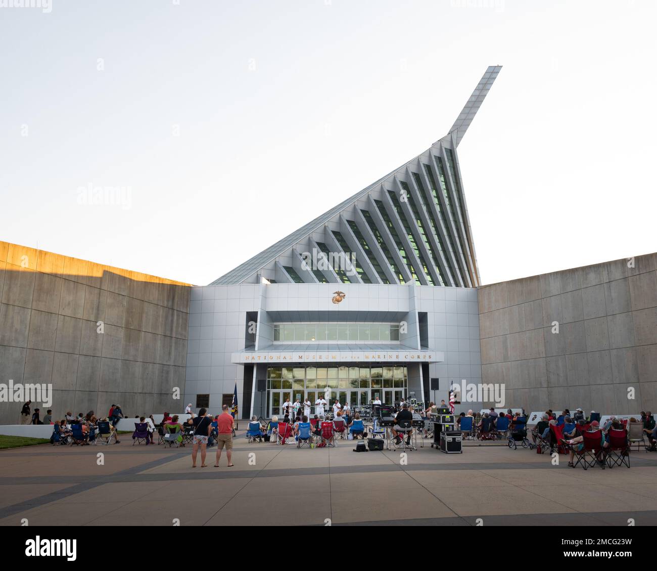 Navy Band Cruisers give a concert performance at the National Museum of ...