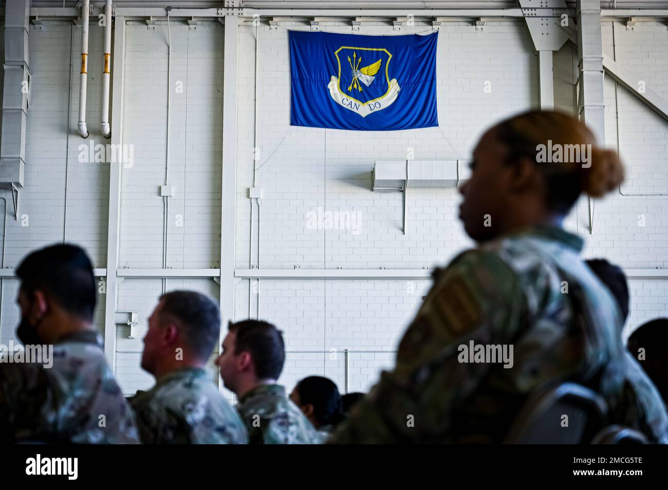 305th air mobility wing commander hi-res stock photography and images ...