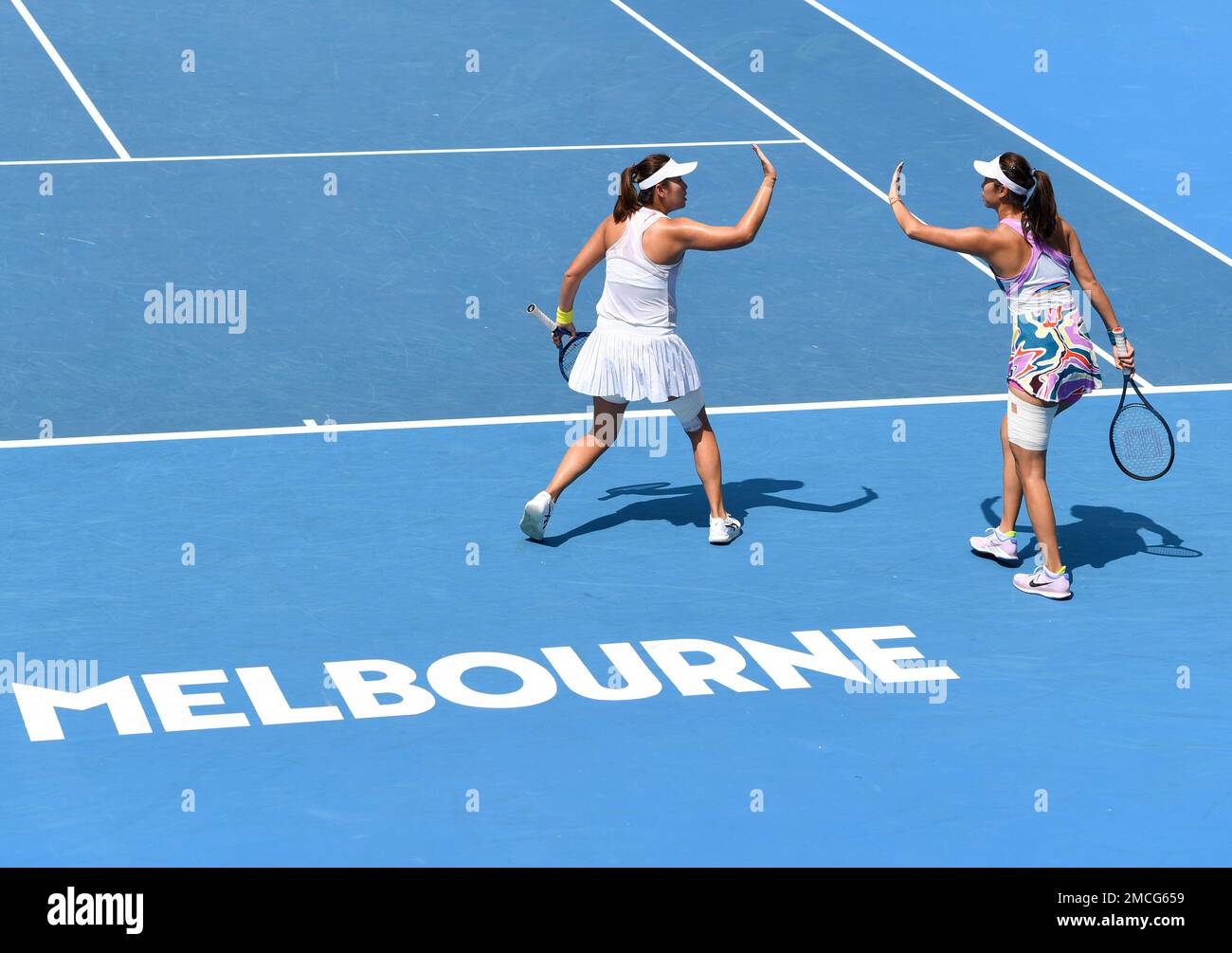 Melbourne, Australia. 22nd Jan, 2023. Yang Zhaoxuan (L)/Chan Hao-Ching ...