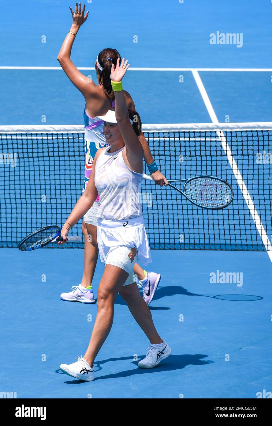 Melbourne, Australia. 22nd Jan, 2023. Yang Zhaoxuan (front)/Chan Hao ...