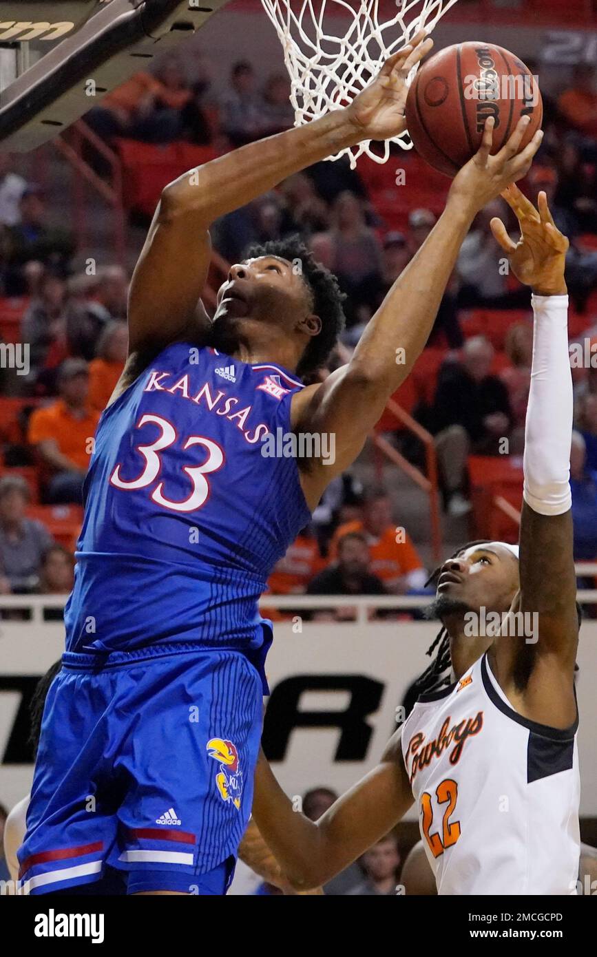 Kansas forward David McCormack (33) shoots in front of Oklahoma State ...