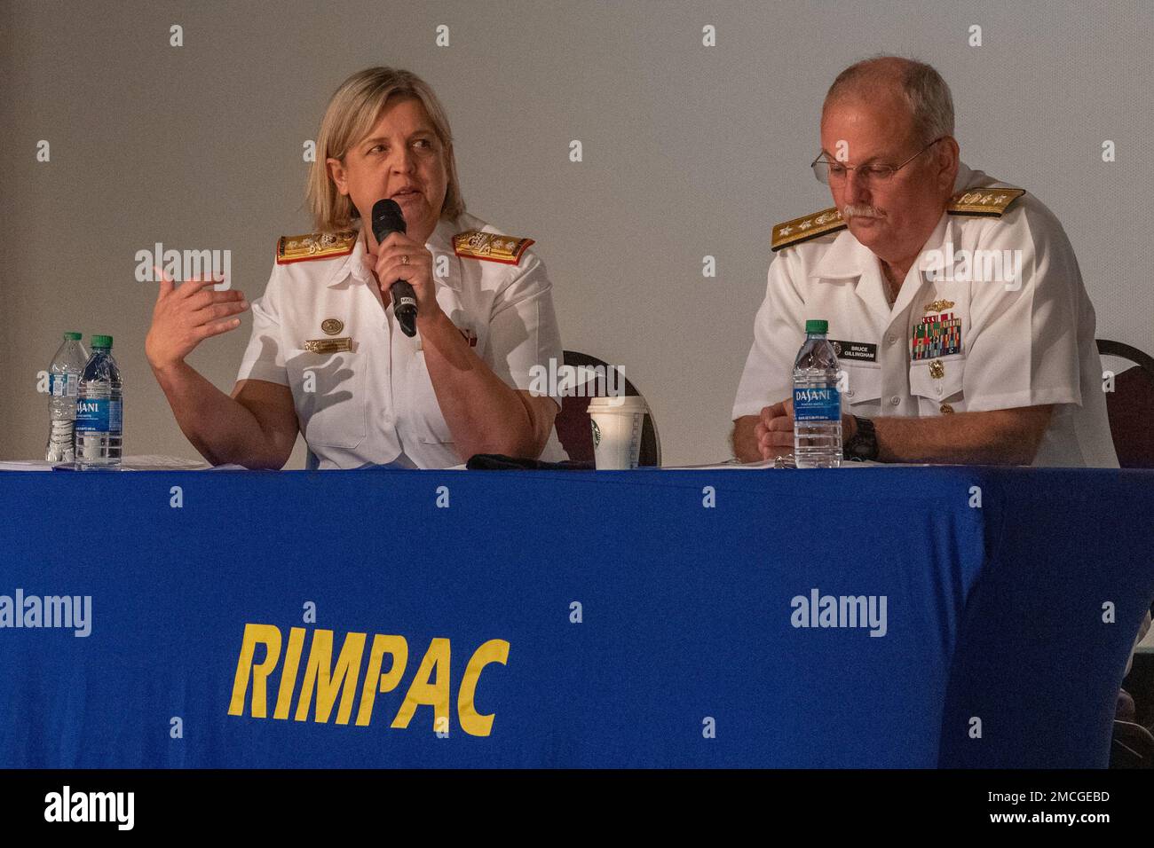 Sarah sharkey hi-res stock photography and images - Alamy