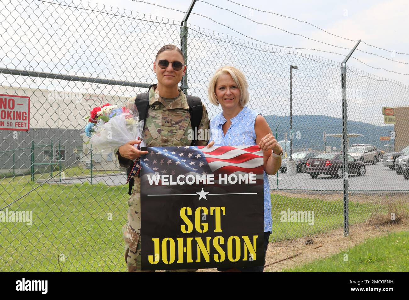 U.S. Soldiers with the 1069th Military Police Company, 55th Maneuver ...