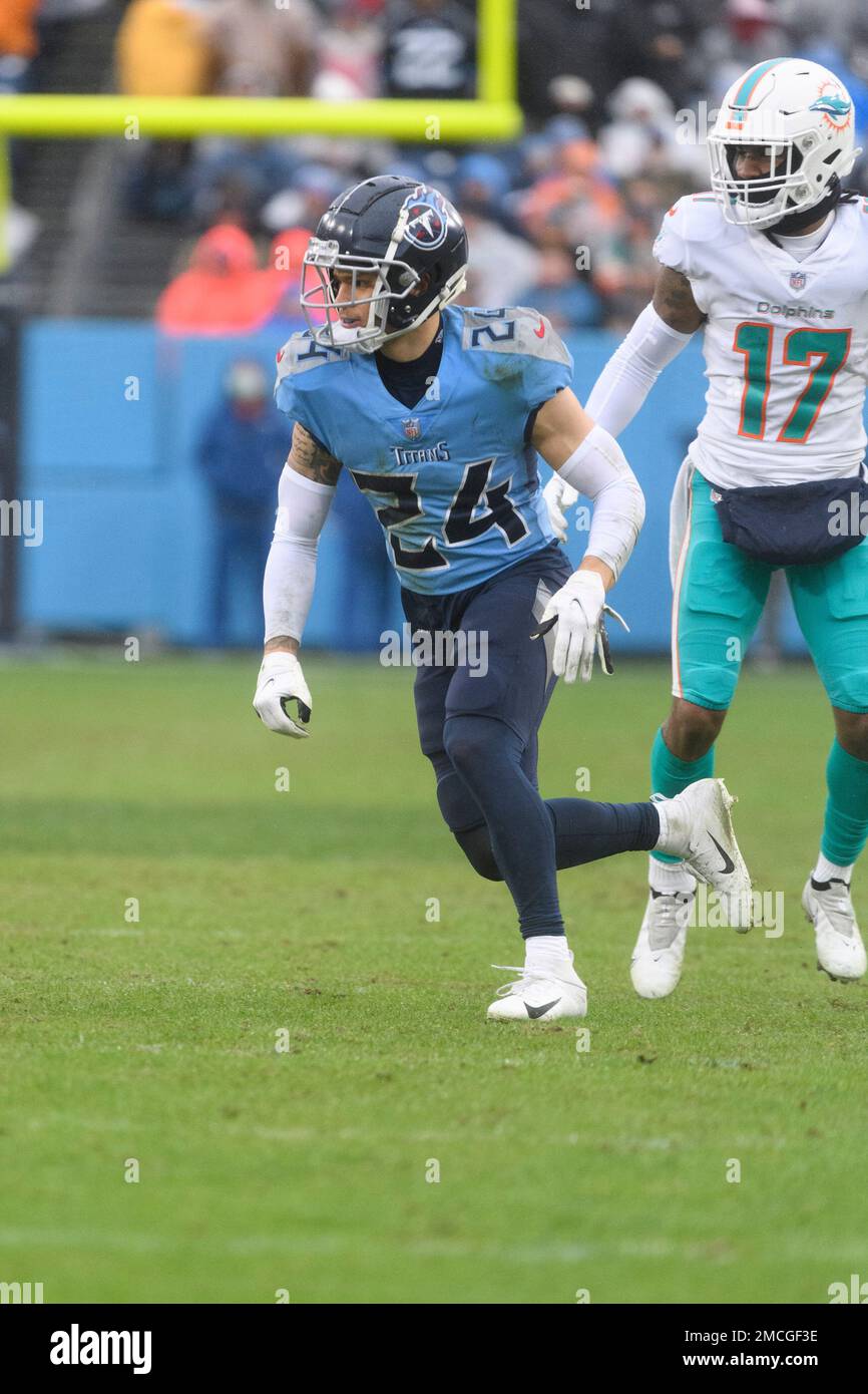 Tennessee Titans cornerback Elijah Molden (24) plays against the Miami ...