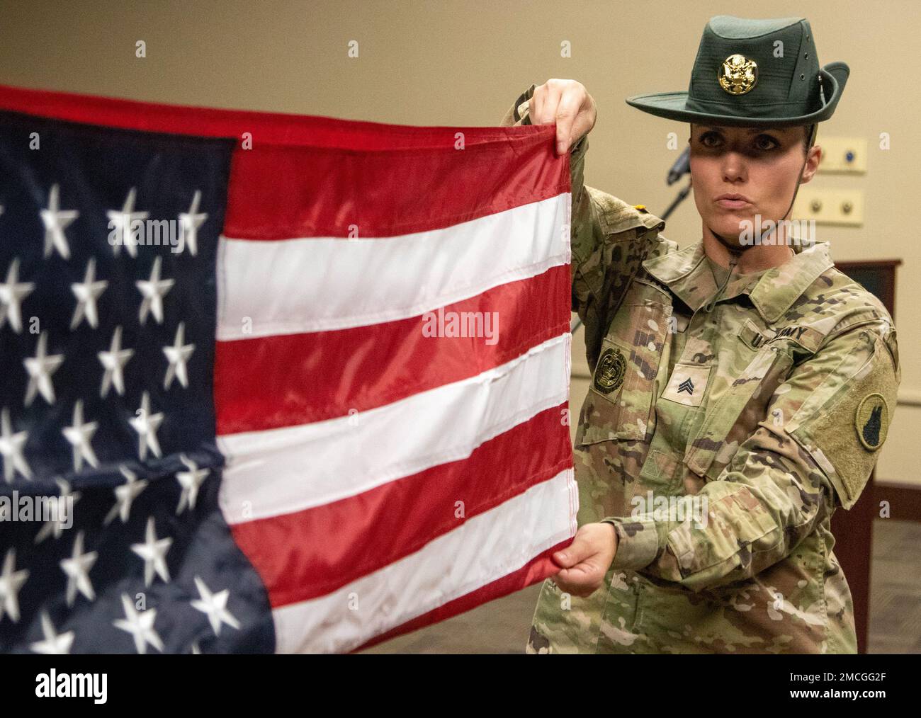 Fort knox kentucky drill sergeant hi-res stock photography and images ...