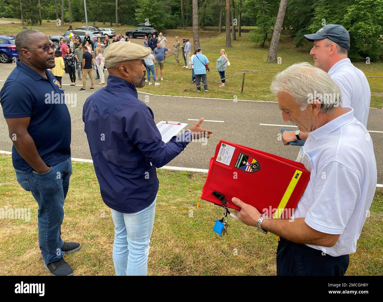 Logistics Readiness Center Rheinland-Pfalz Director Greg Terry and LRC ...