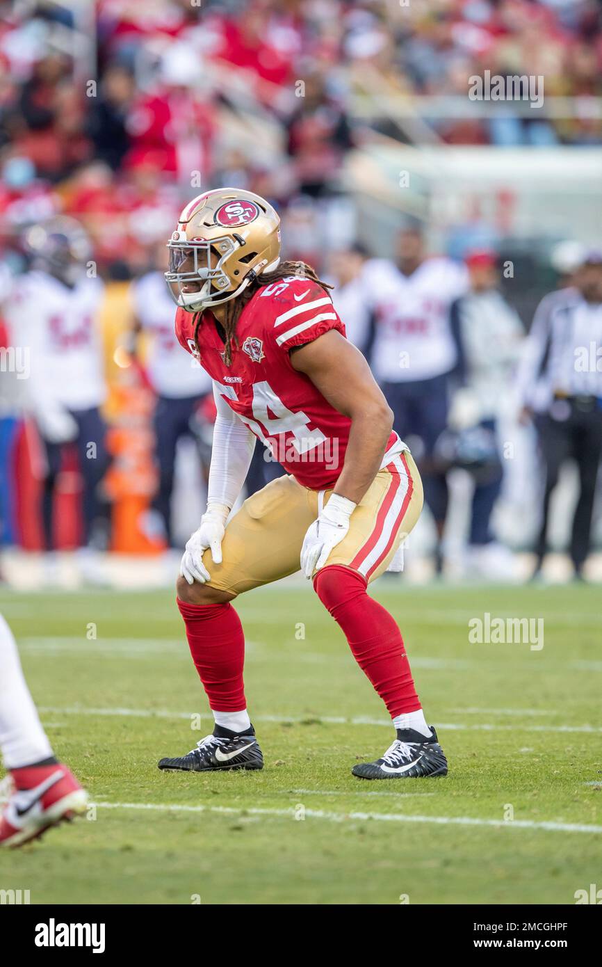 Linebacker (54) Fred Warner of the San Francisco 49ers against the ...