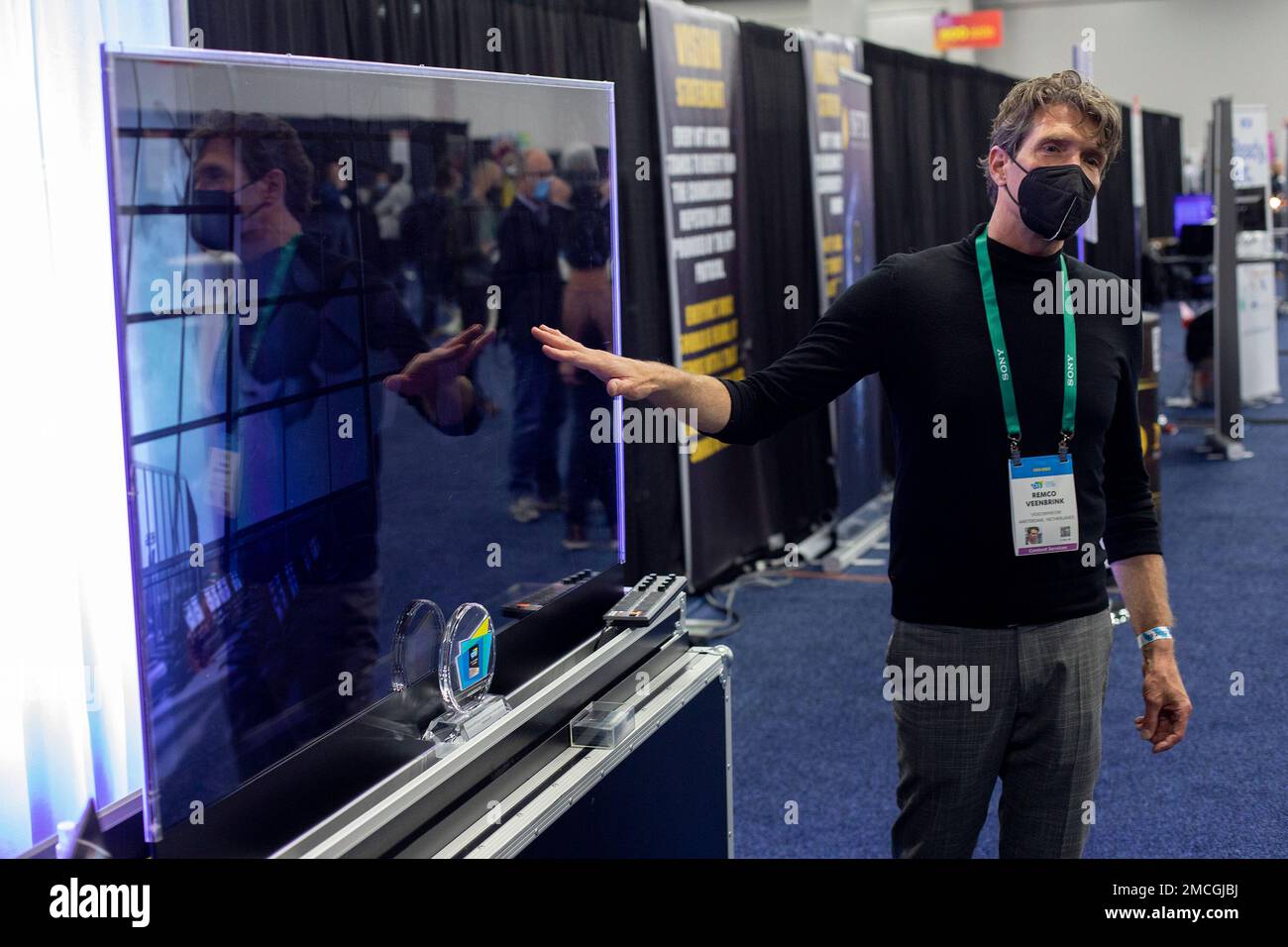 Videowindow hi-res stock photography and images - Alamy