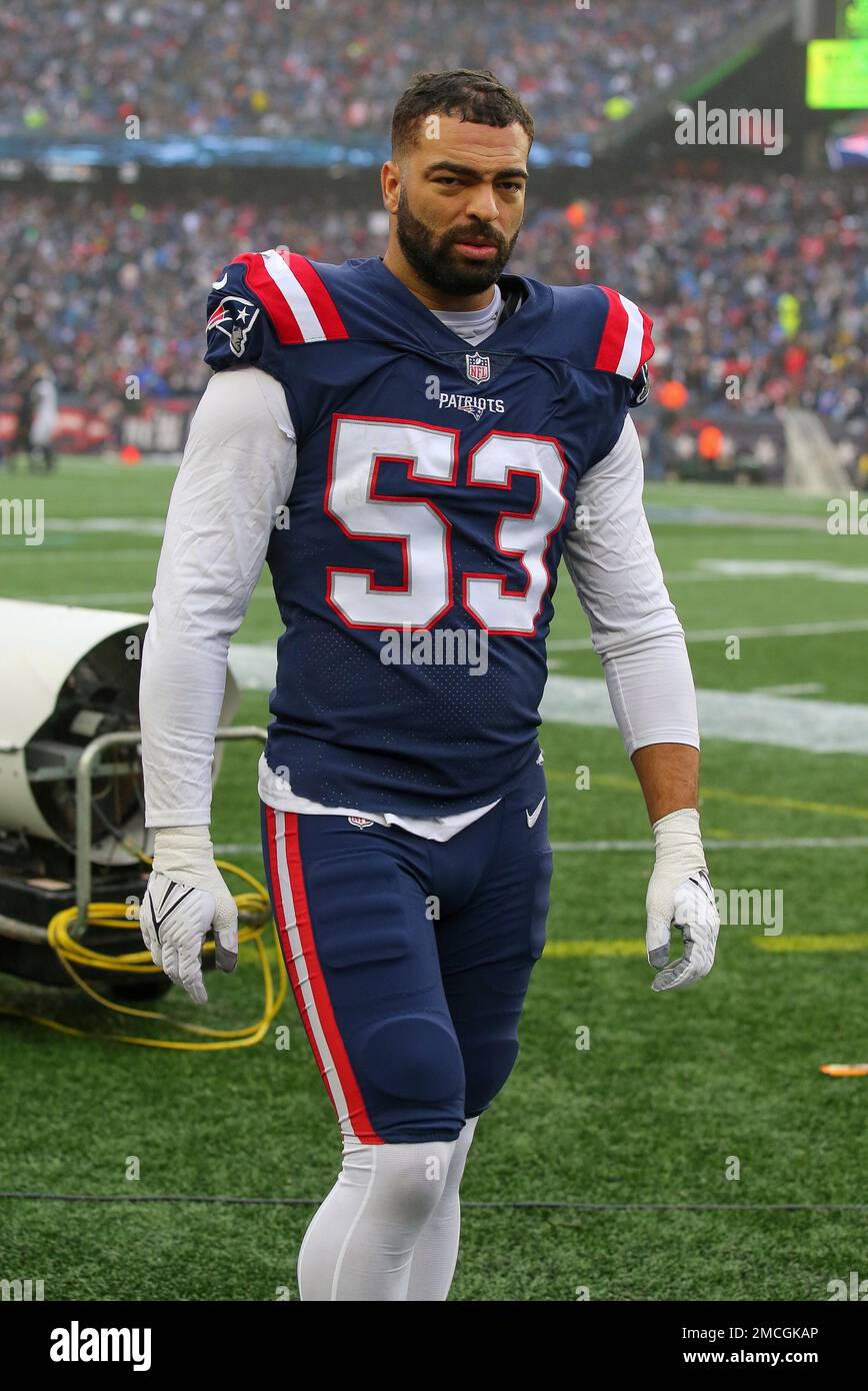 New England Patriots linebacker Kyle Van Noy (53) rests on the sideline ...