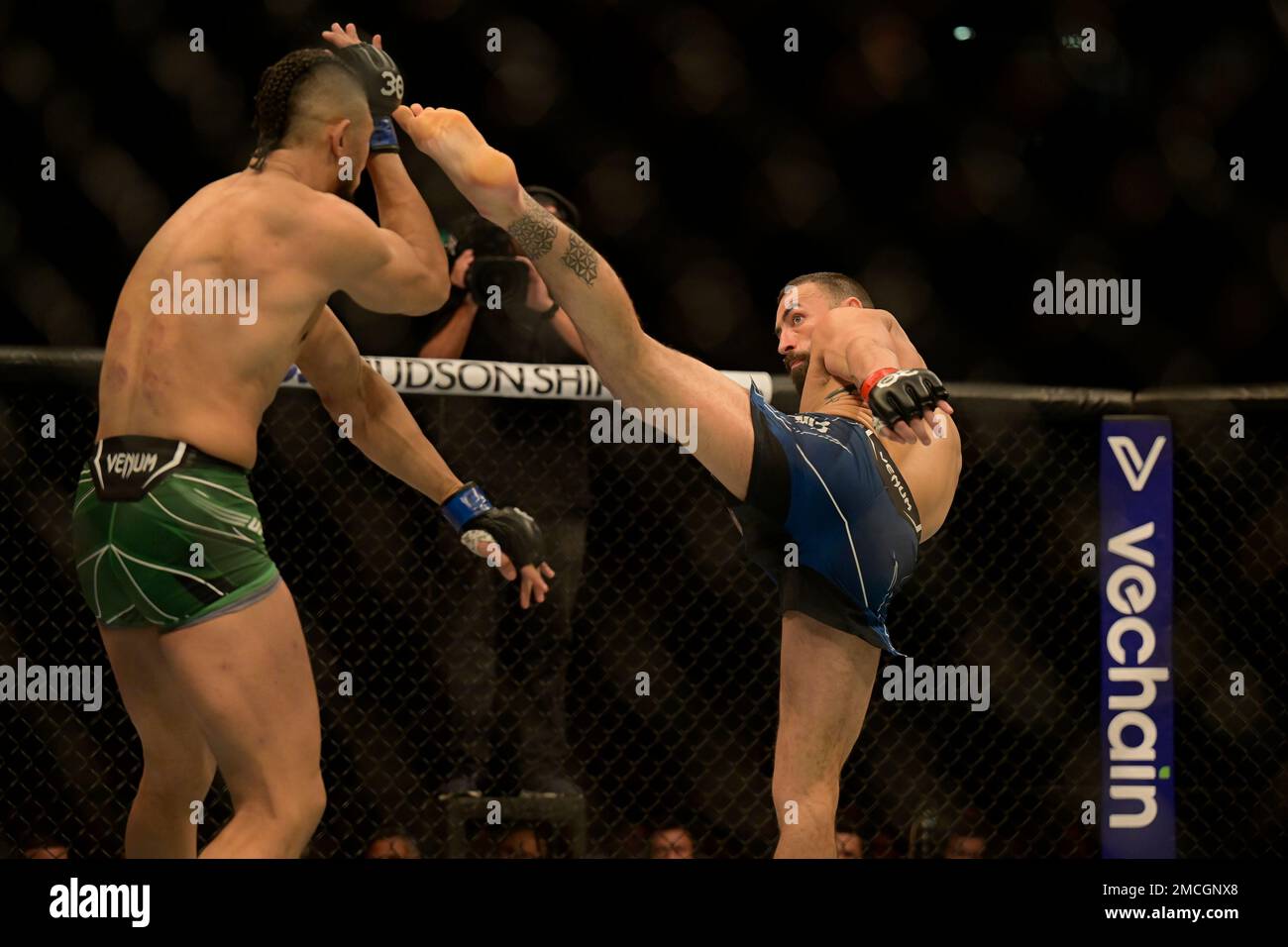 Rio De Janeiro, Brazil. 22nd Jan, 2023. Paul Craig faces Johnny Walker ...