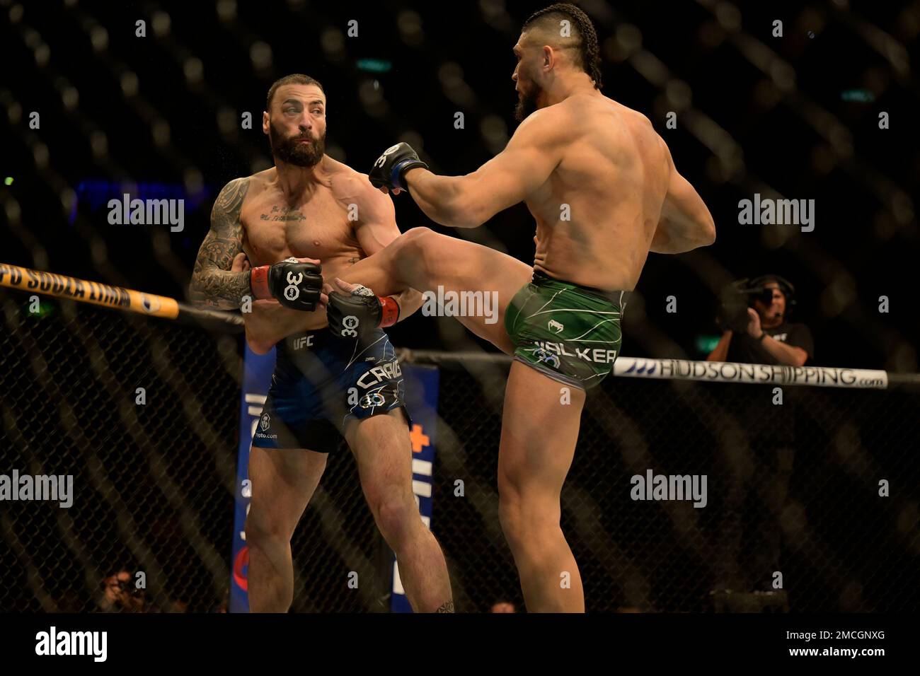 Rio De Janeiro, Brazil. 22nd Jan, 2023. Paul Craig faces Johnny Walker ...