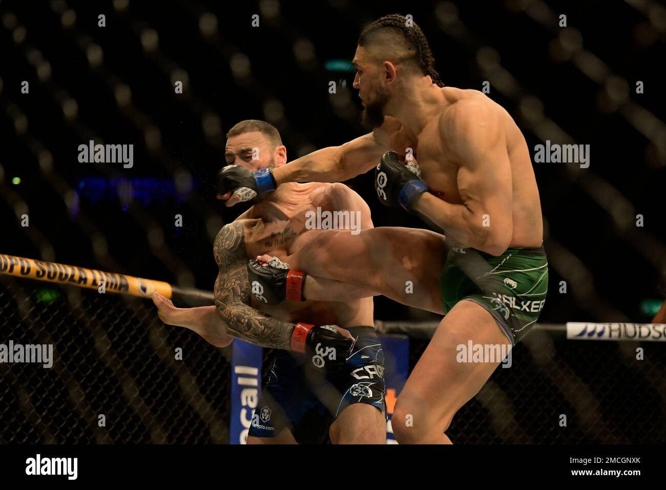 Rio De Janeiro, Brazil. 22nd Jan, 2023. Paul Craig faces Johnny Walker ...