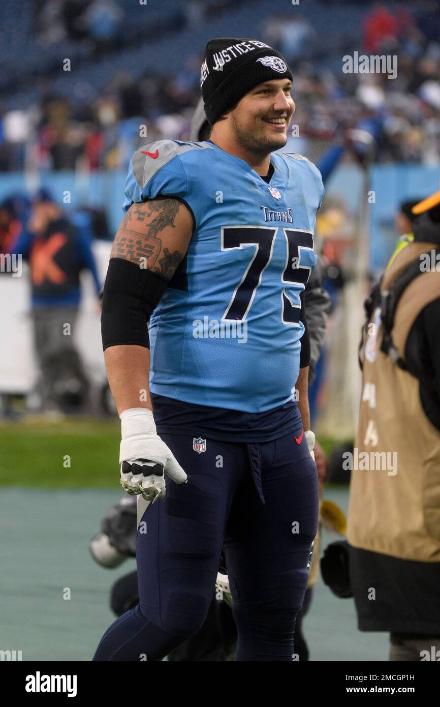 Tennessee Titans offensive tackle Dillon Radunz (75) comes off the ...
