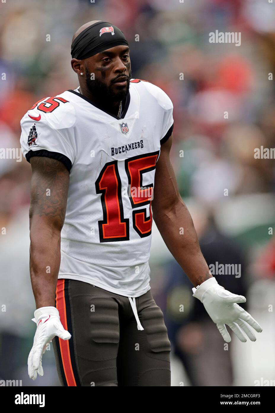 Tampa Bay Buccaneers wide receiver Cyril Grayson (15) warms up before ...