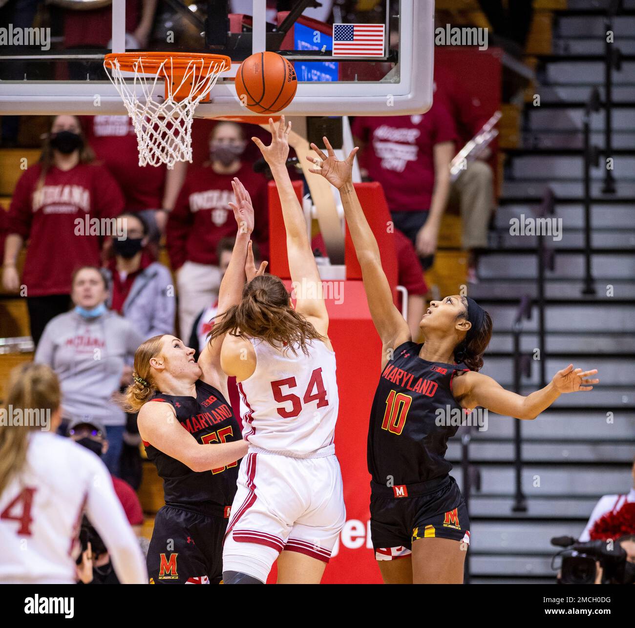Maryland forward Chloe Bibby (55), left, and forward Angel Reese (10 ...
