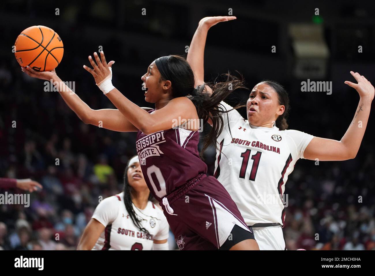 Mississippi State guard KN'isha Godfrey (11) shoots against South ...