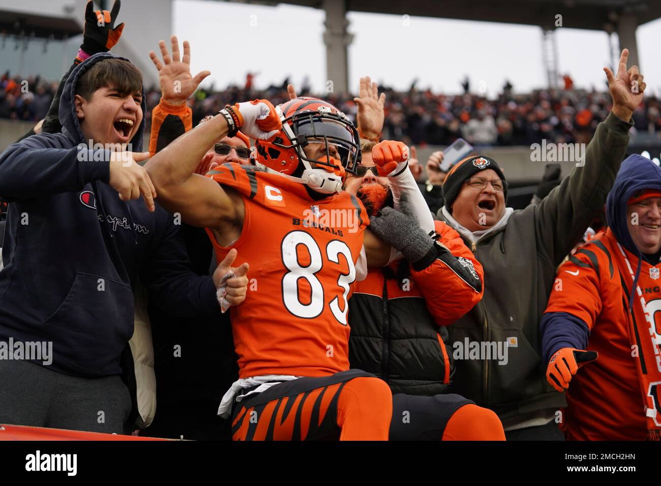 Cincinnati Bengals wide receiver Tyler Boyd (83) celebrates a 5-yard ...