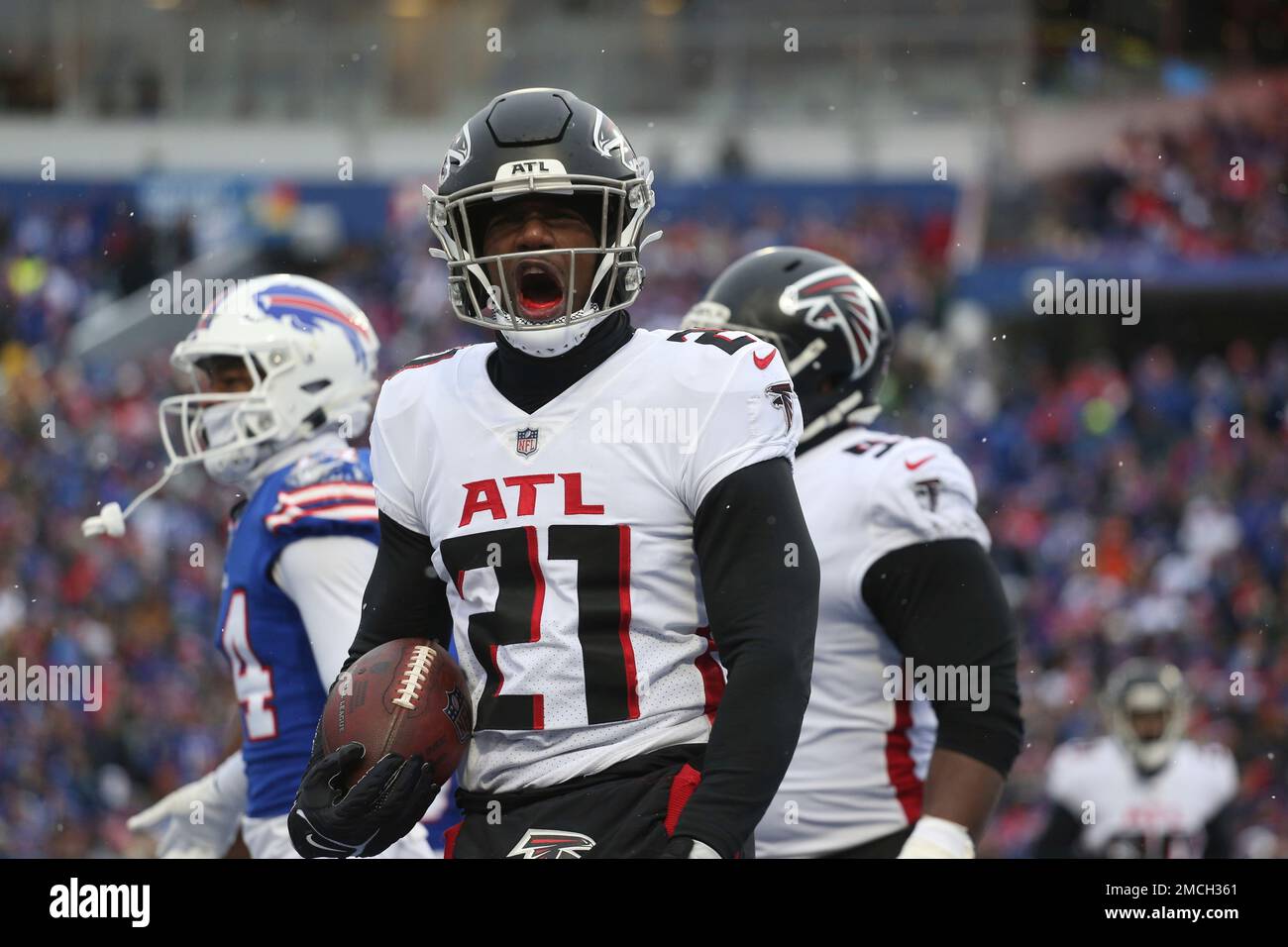 Atlanta Falcons' Duron Harmon (21) celebrates after intercepting a pass ...