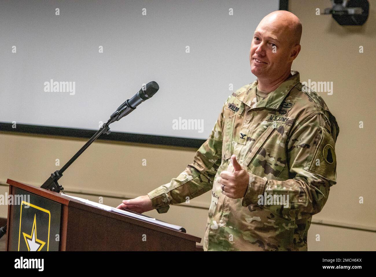 Col. Jim Waldrop, incoming commander of 1st Brigade, 104th Training ...