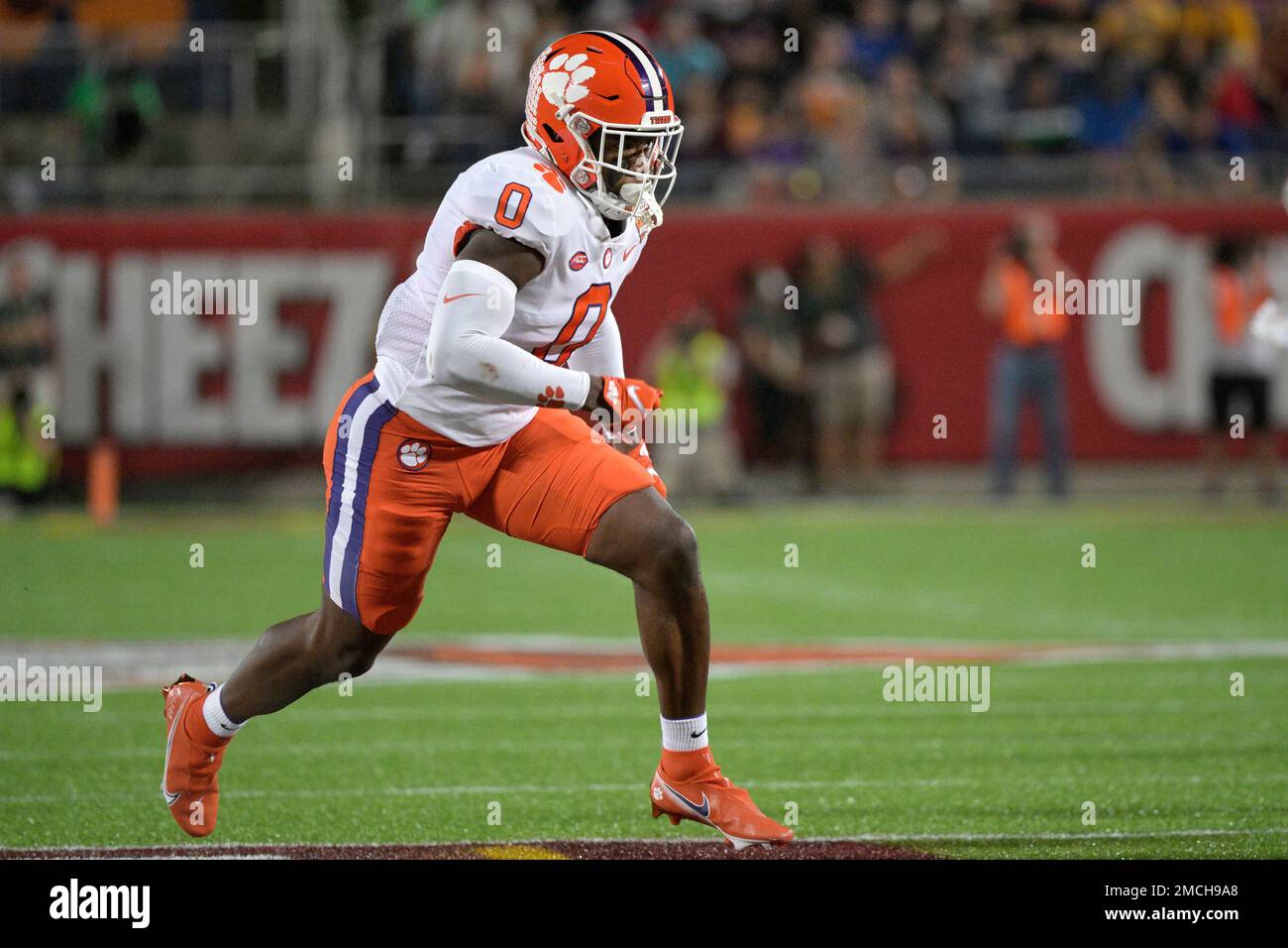 Clemson linebacker Barrett Carter (0) follows a play during the first ...