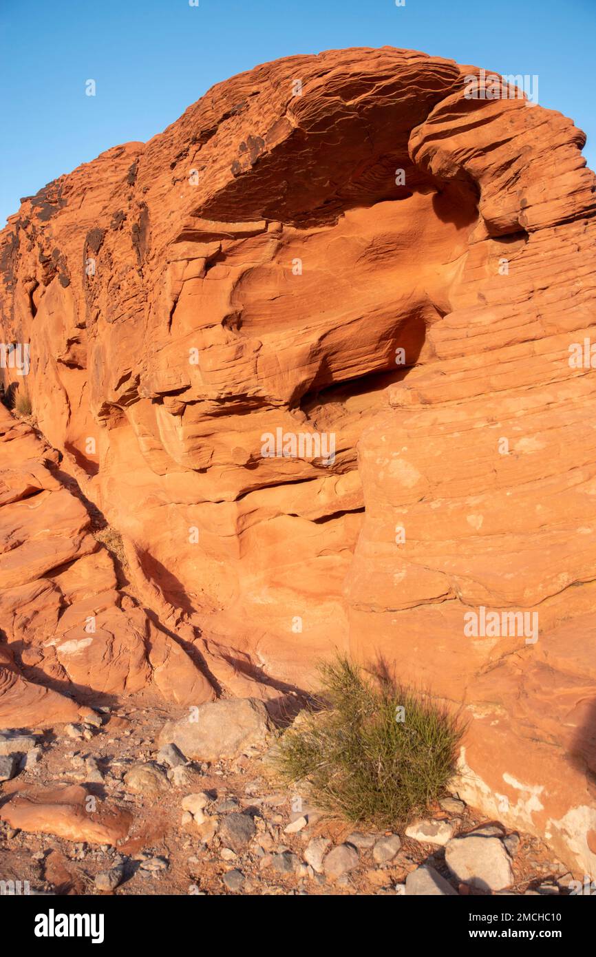 Valley of Fire State Park features many amazing sandstone formations ...