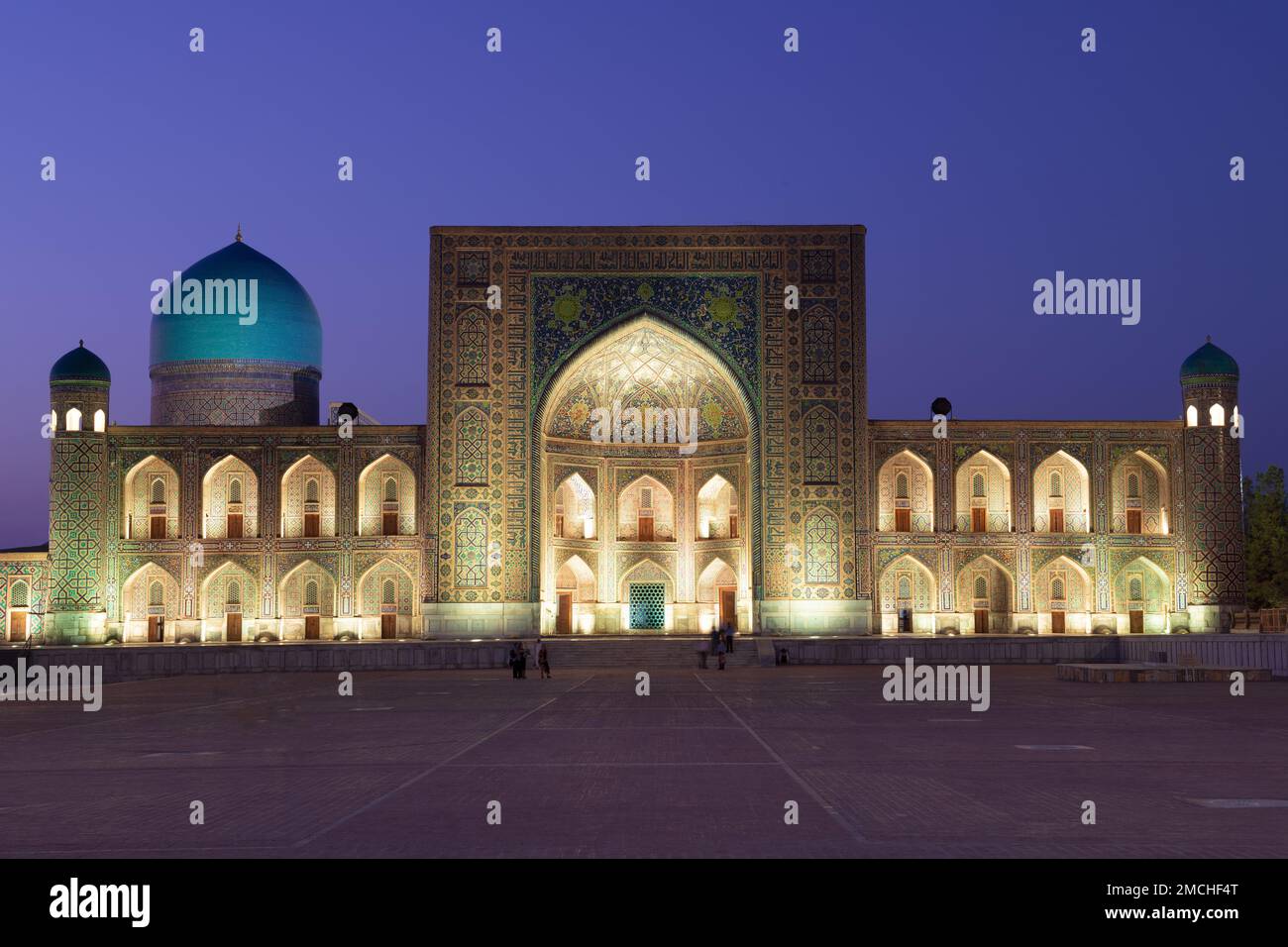 SAMARKAND, UZBEKISTAN - SEPTEMBER 14, 2022: The Medieval madrasah of ...