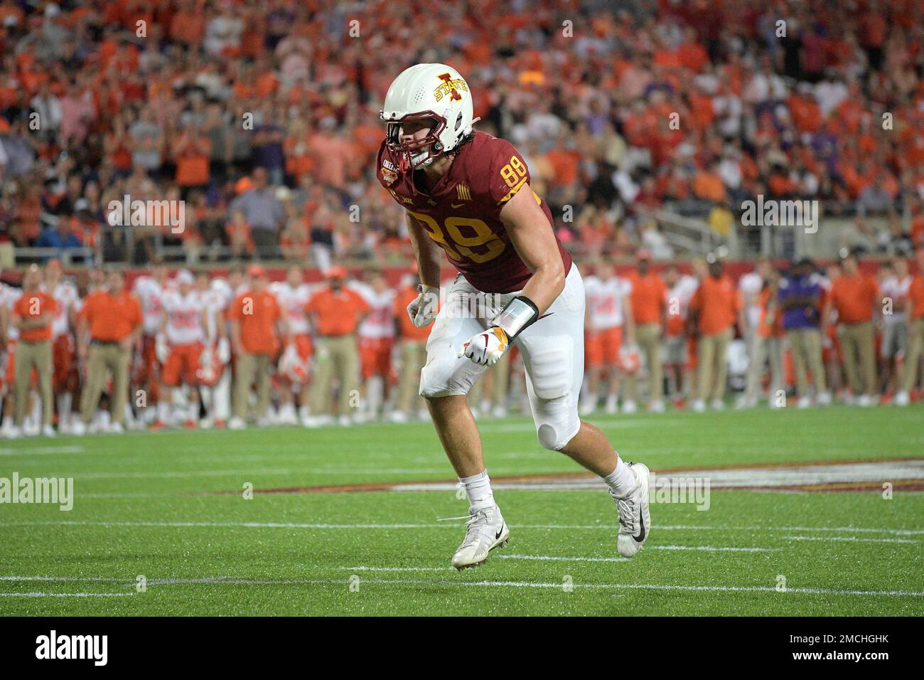 Iowa State tight end Charlie Kolar (88) runs a route during the second ...