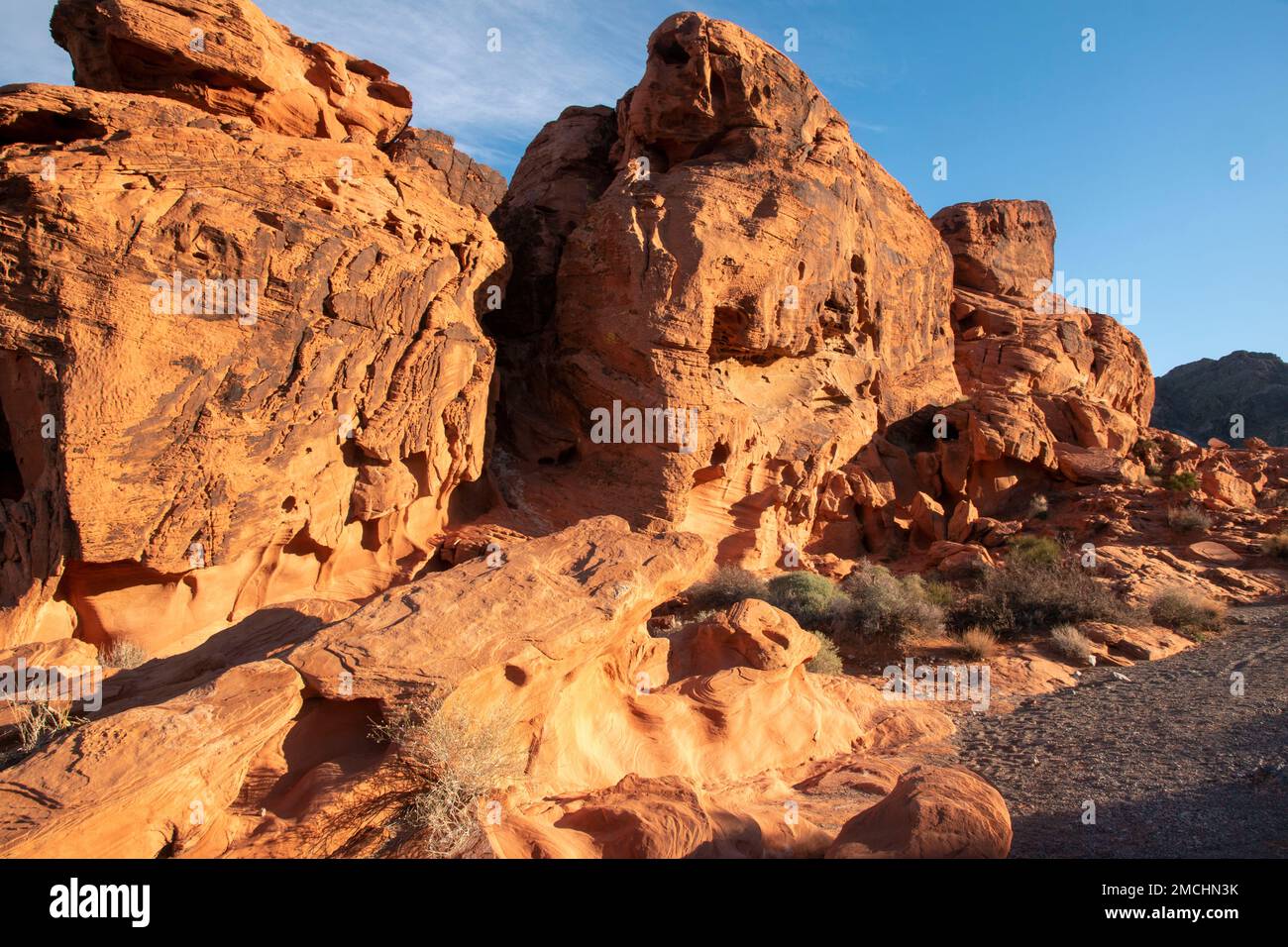 Valley of Fire State Park features many amazing sandstone formations ...