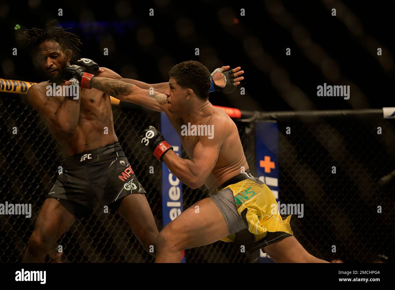 Rio De Janeiro, Brazil. 22nd Jan, 2023. Gilbert Burns faces Neil Magny ...