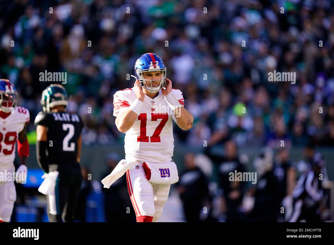 New York Giants quarterback Jake Fromm (17) plays during an NFL ...