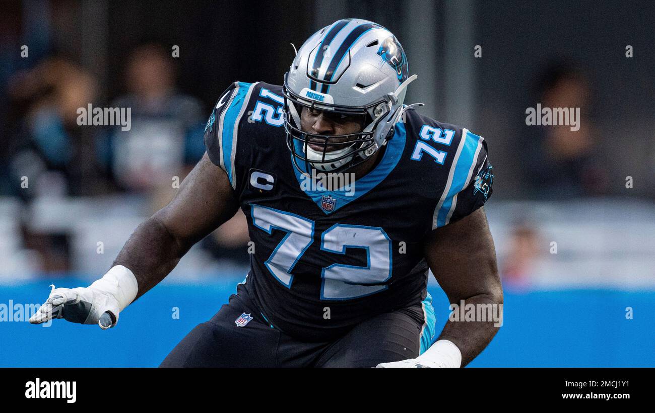 Carolina Panthers offensive tackle Taylor Moton (72) plays against the ...