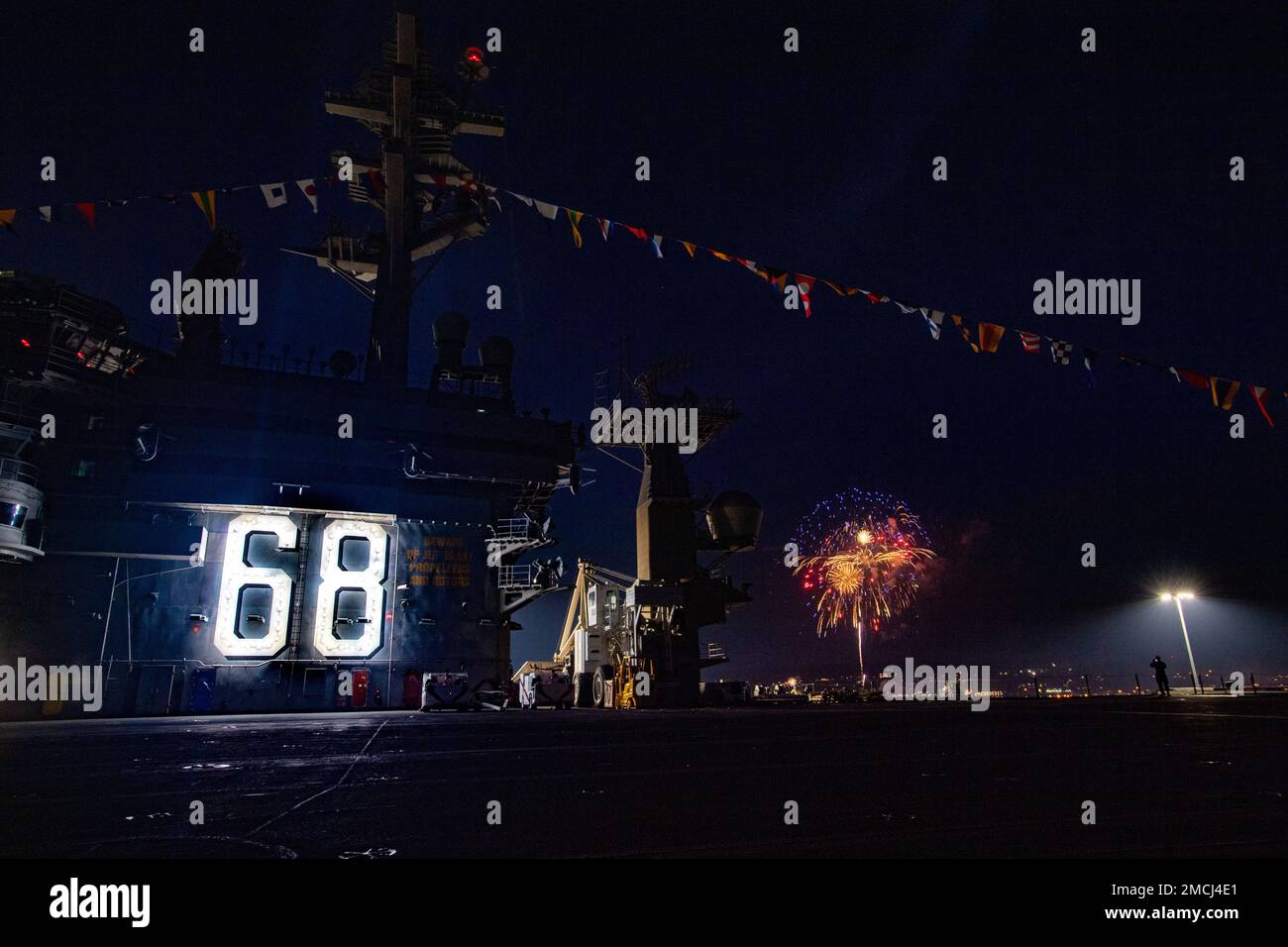 220704-N-MJ302-1037 BREMERTON Wash. (July 4, 2022) Fireworks light up ...