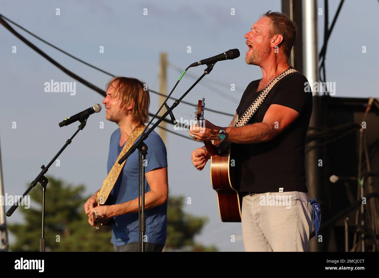 Folk rock band Stolen Silver performs for Soldiers, Families and ...