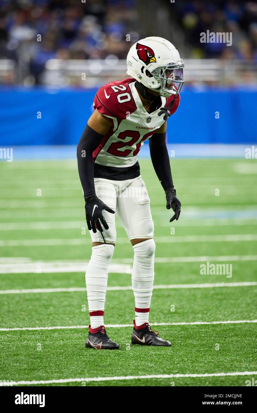 Arizona Cardinals cornerback Marco Wilson (20) gets set on defense ...