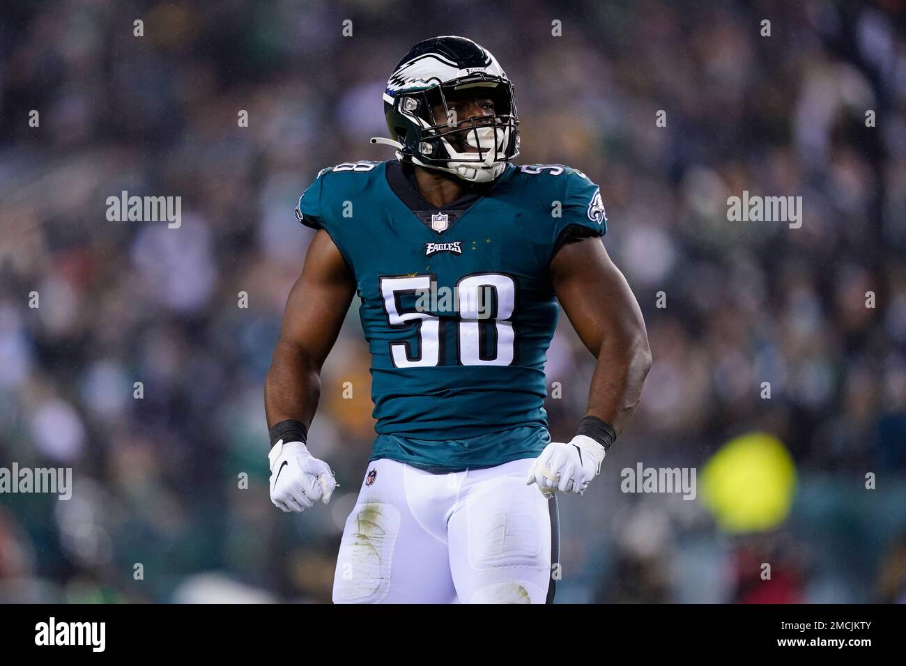 Philadelphia Eagles' Genard Avery plays during an NFL football game ...