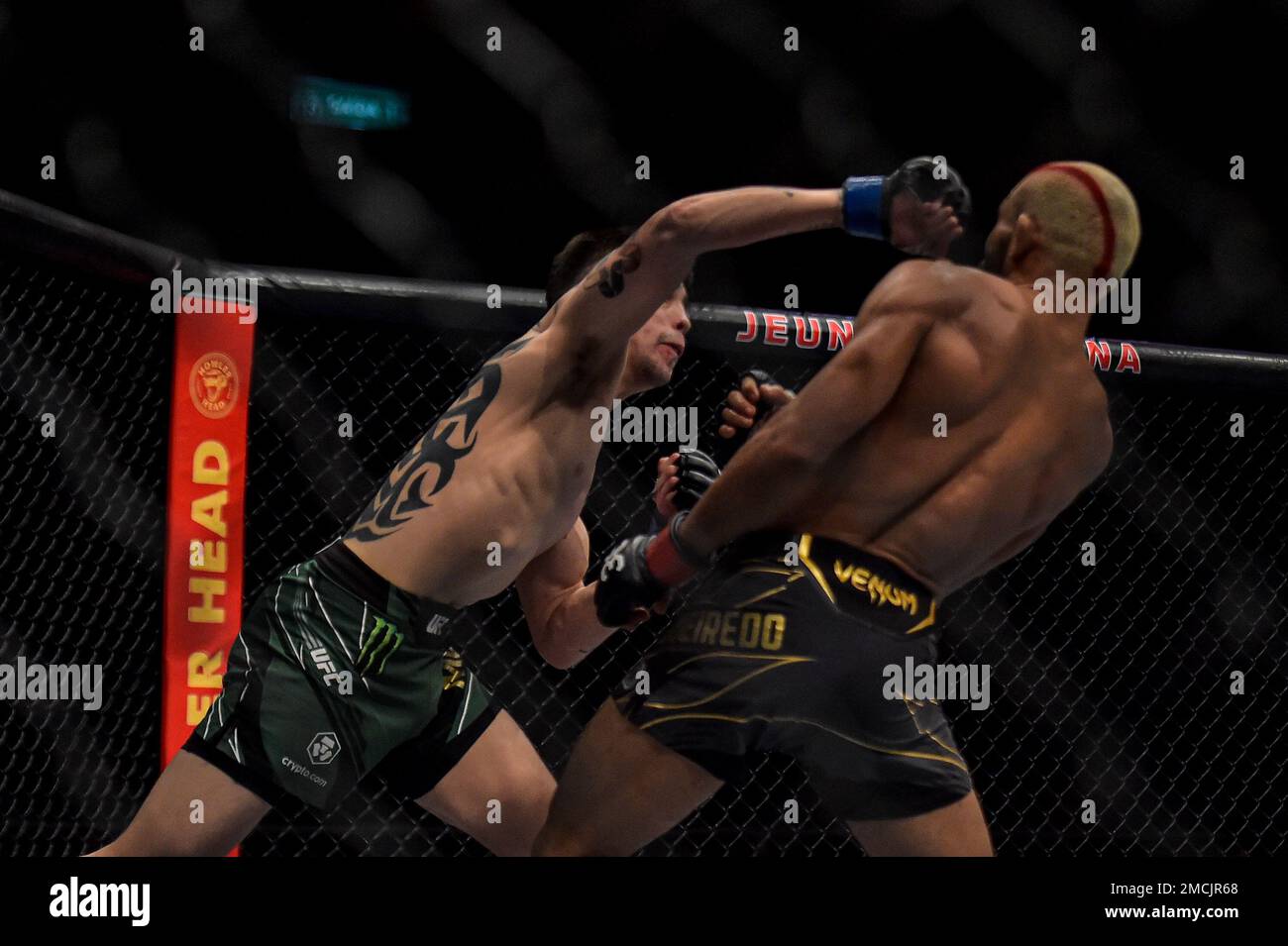 Brandon moreno figueiredo hi-res stock photography and images - Alamy