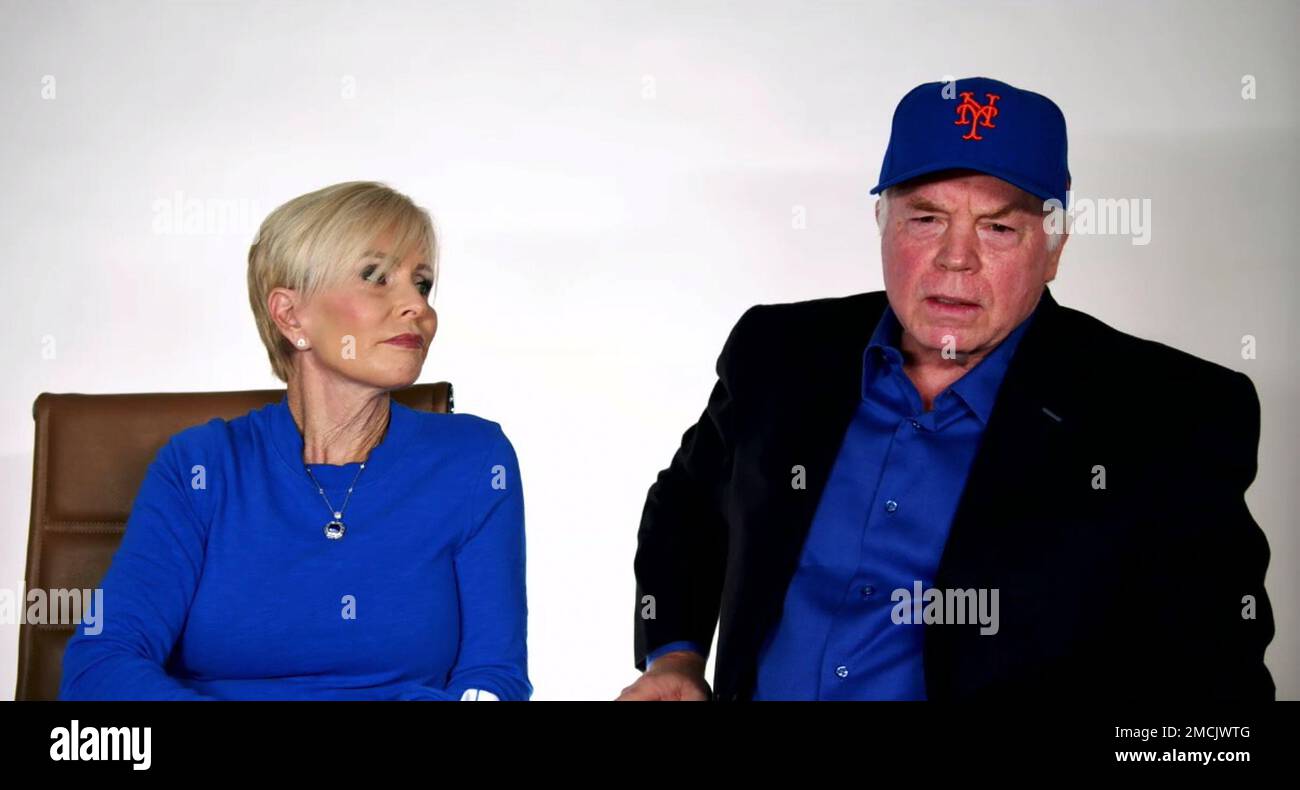 This still image from video shows New York Mets manager Buck Showalter ...