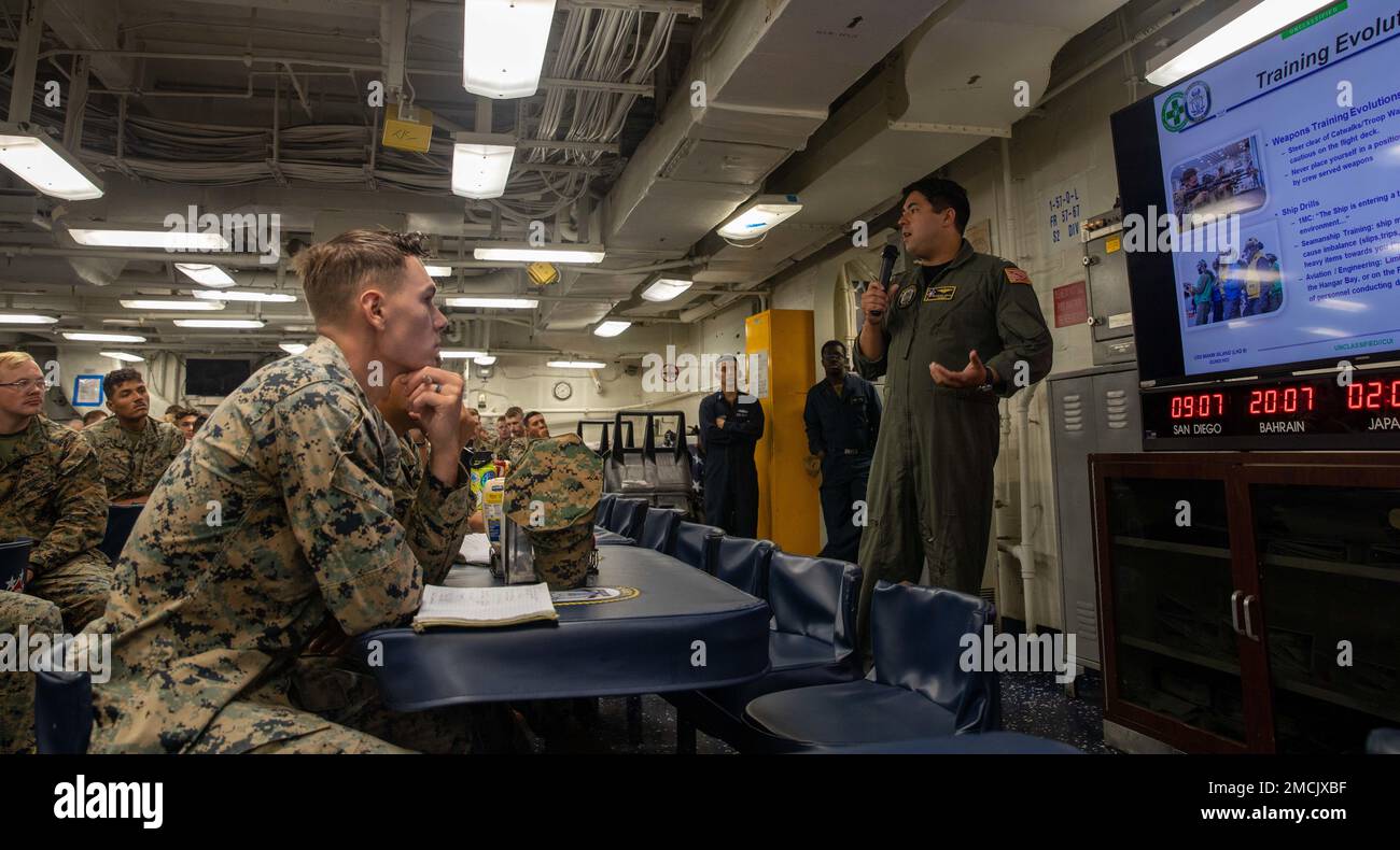 220706-N-XK047-2027 SAN DIEGO BAY (July 6, 2022) - Lt. Jordan Davis ...