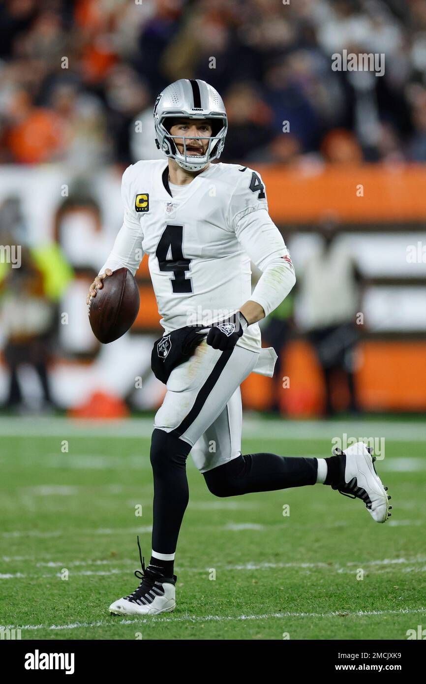 Derek Carr Browns