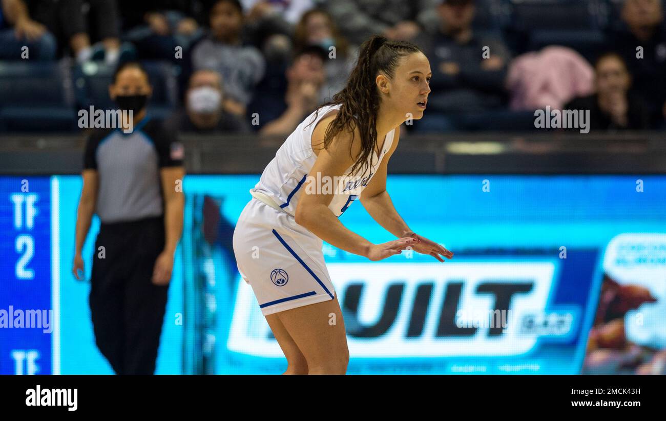BYU Cougars guard Maria Albiero (5) plays defense during an NCAA ...
