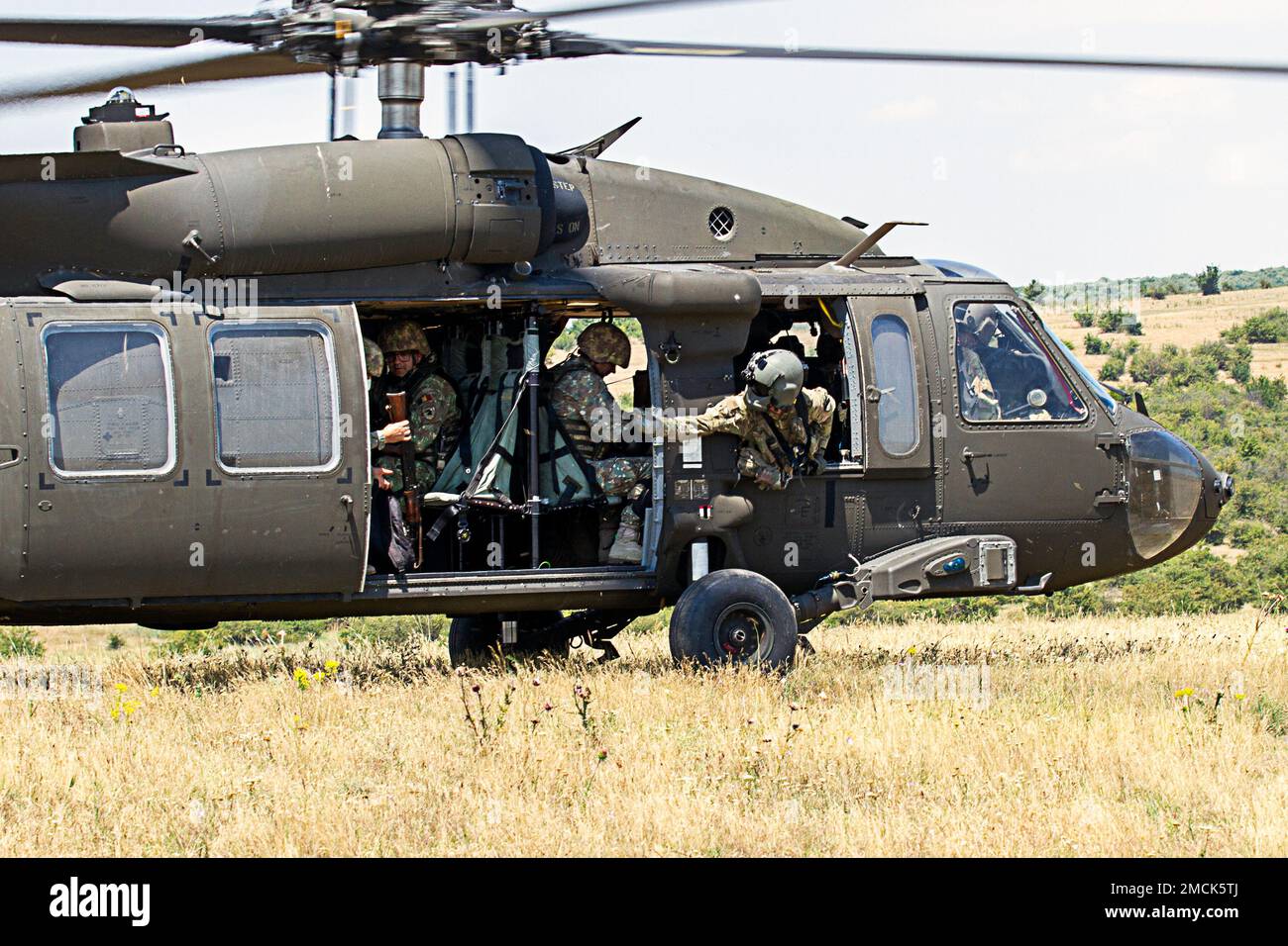 MIHAIL KOGĂLNICEANU, Romania-- Soldiers with the Romanian 9th ...