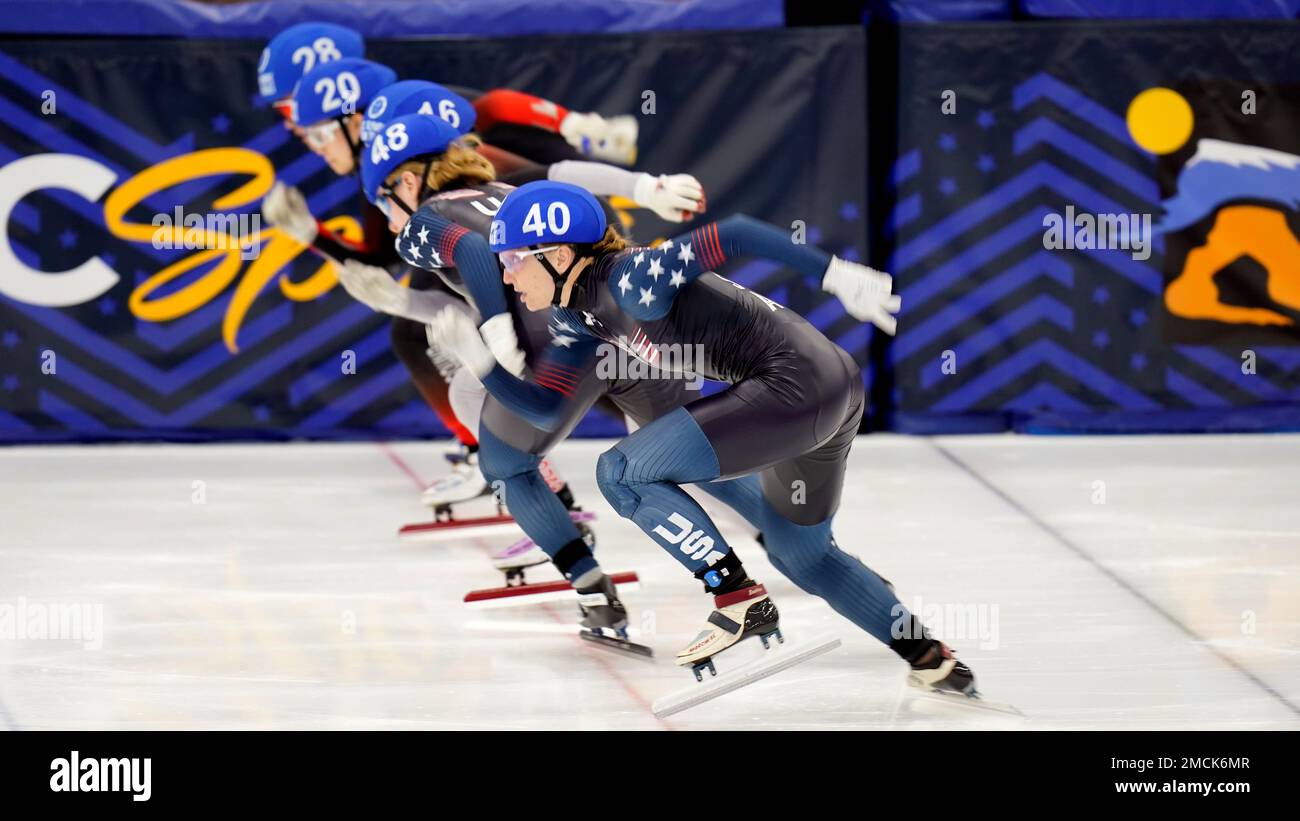 Kristen Santos (40) competes in the women's 500-meter semifinals during ...