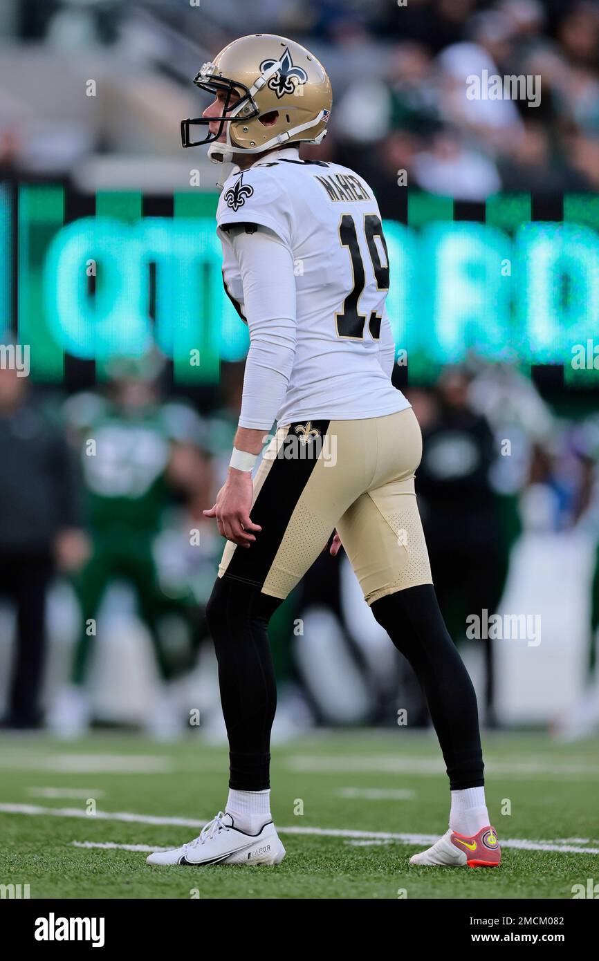 New Orleans Saints Brett Maher (19) kicks during an NFL football game ...