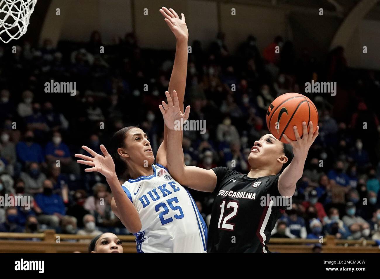 Duke forward Jade Williams (25) defends against South Carolina guard ...
