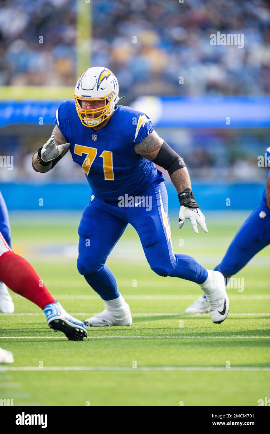Los Angeles Chargers guard Matt Feiler (71) runs during an NFL football ...