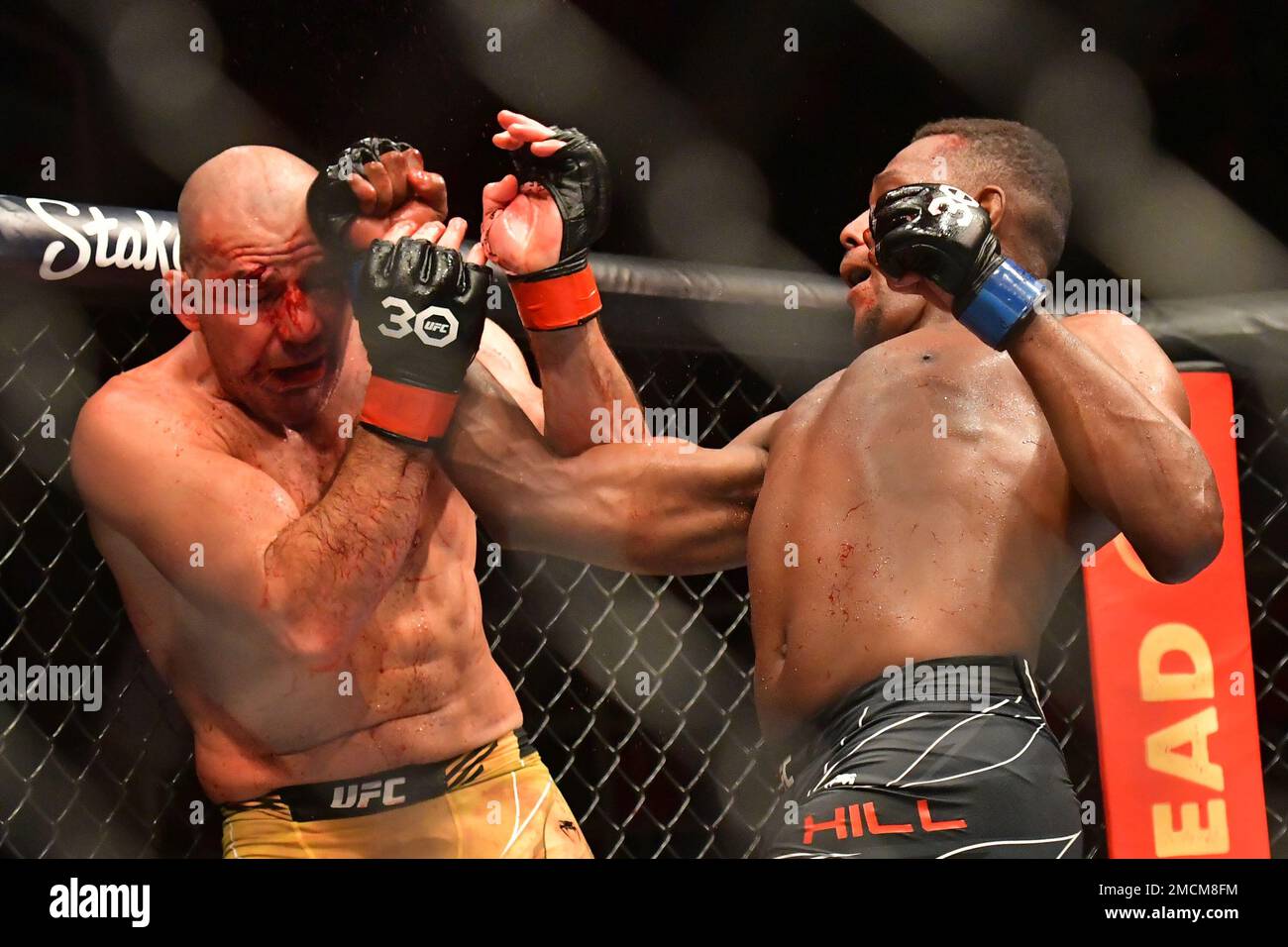 RIO DE JANEIRO, RJ - JANUARY 22: (R-L) Jamahal Hill punches Glover ...