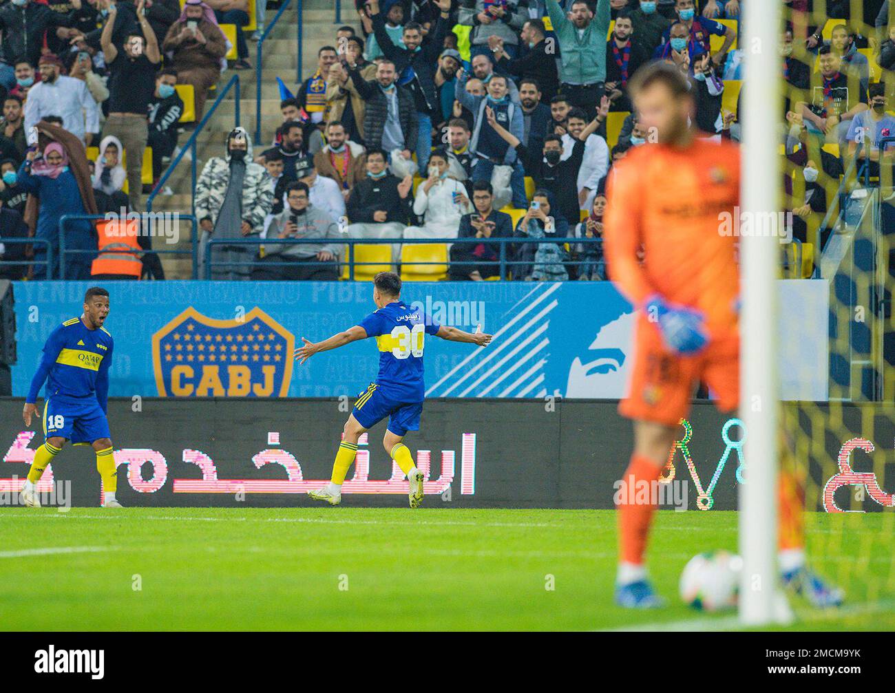 Argentina's Boca Juniors players celebrate after they win the soccer ...